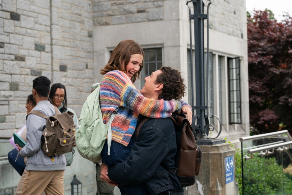 Review: ‘Off Campus’ delivers steam, romance and college chaos - Booked ...